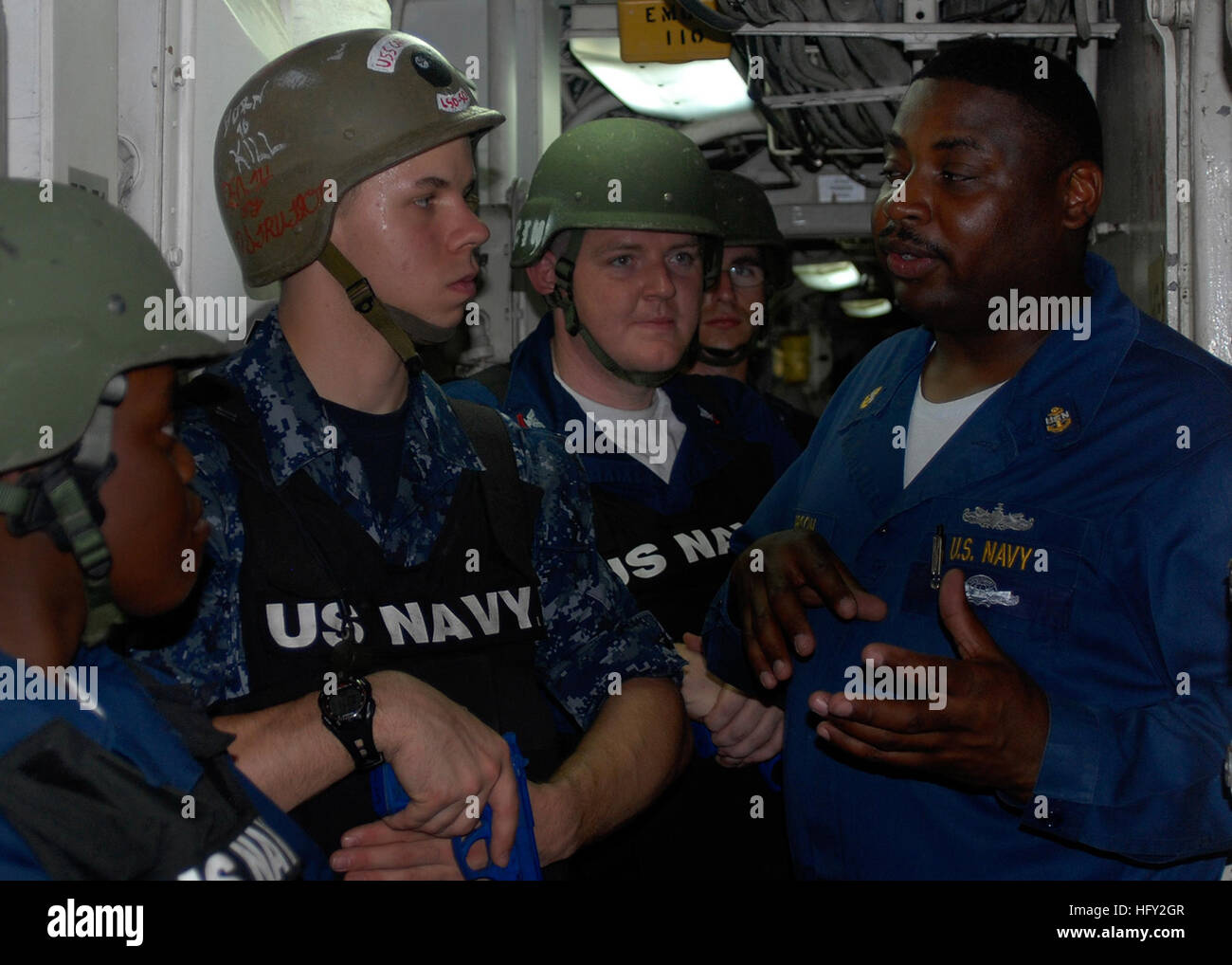 Dock landing ship uss carter hall lsd 50 hi-res stock photography and ...
