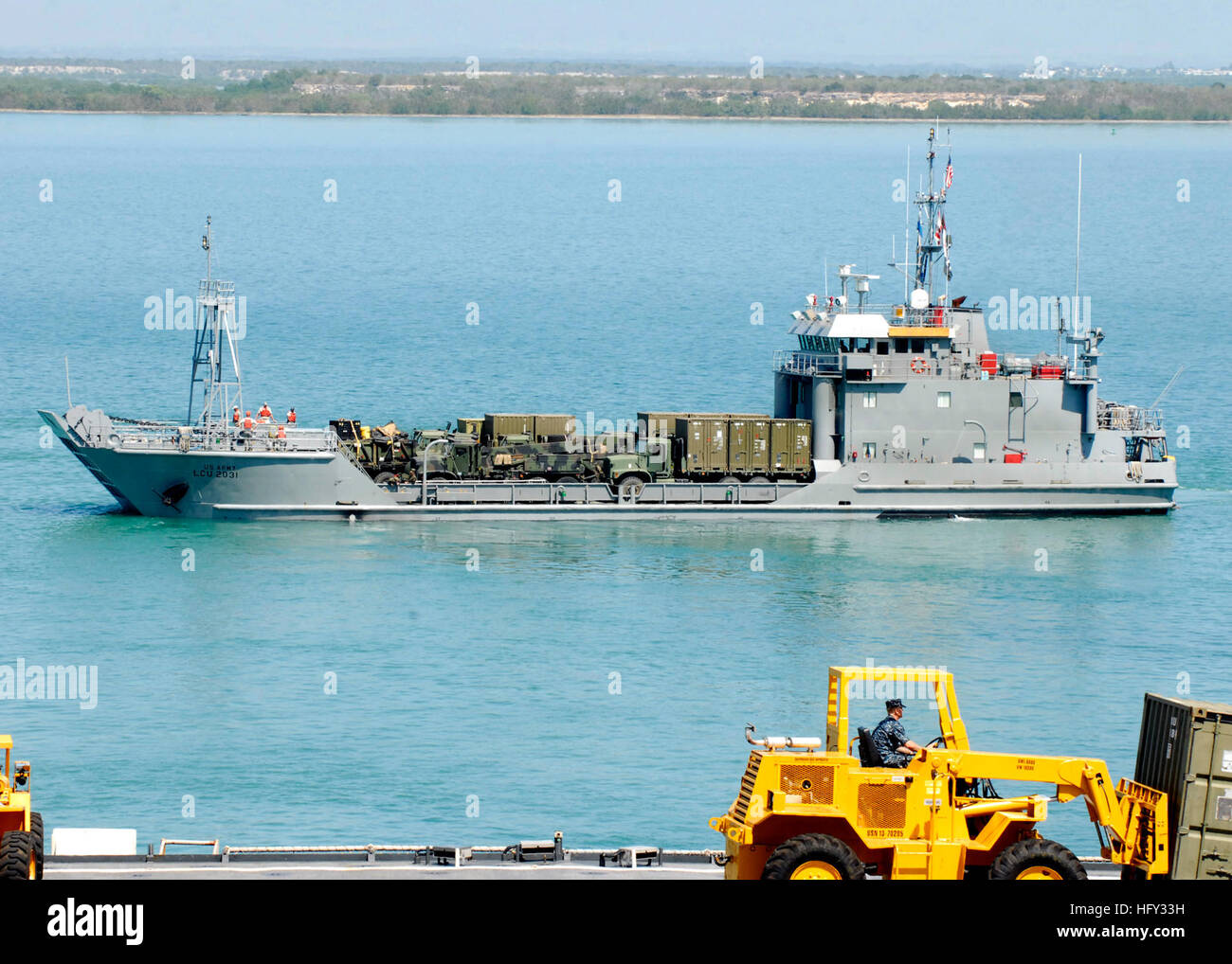 100301-N-2000D-010 GUANTANAMO BAY, Cuba (March 1, 2010) Army Landing ...