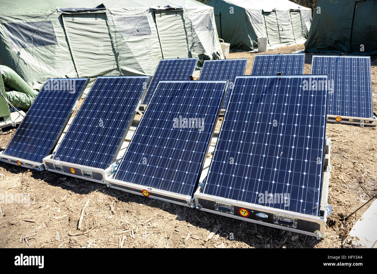 100304-N-7676W-059 QUANTICO (March 4, 2010) A 300-watt photovoltaic ...