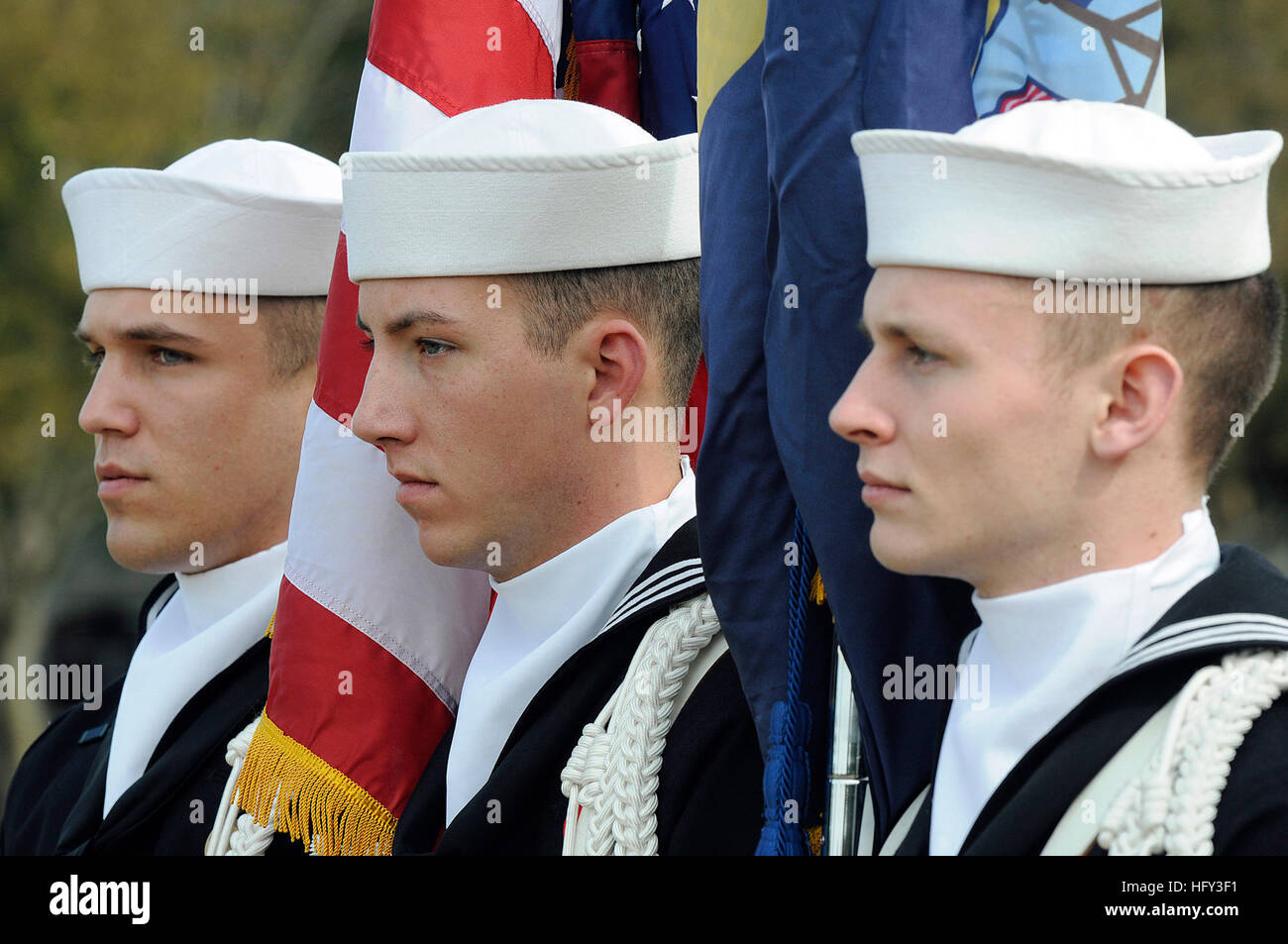 U s navy members parade colors hi-res stock photography and images - Alamy