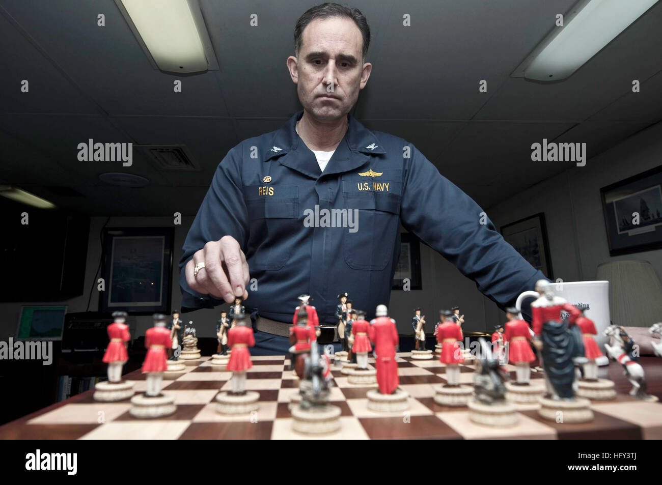 100314-N-5712P-006 U.S. 5TH FLEET AREA OF RESPONSIBILITY (March 13 ...