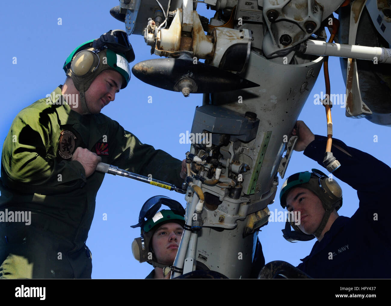 Uss rowan hi-res stock photography and images - Alamy