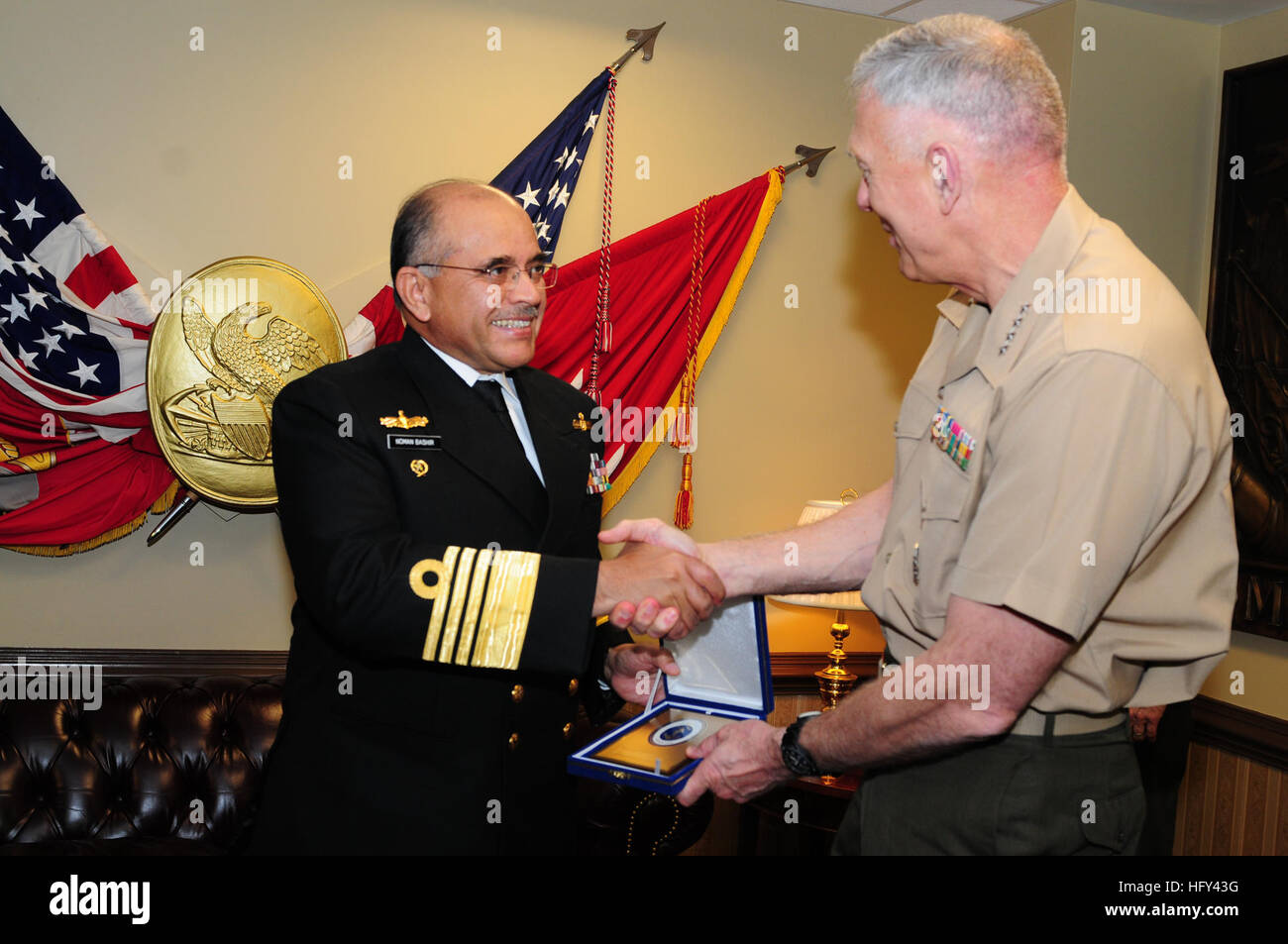 Commandant of the marine corps gen james t conway hi-res stock ...
