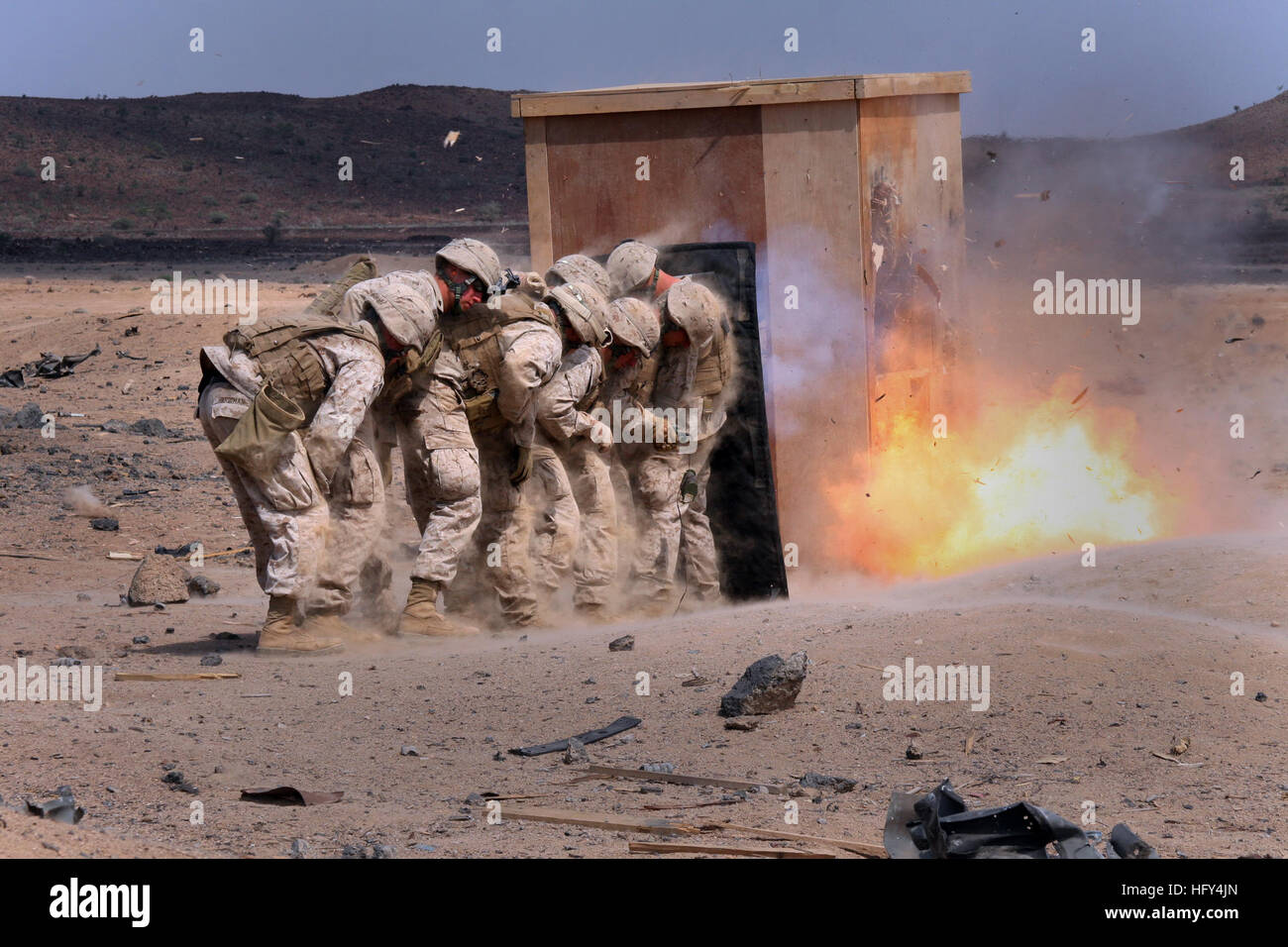 Demolition explosion united states hi-res stock photography and images ...