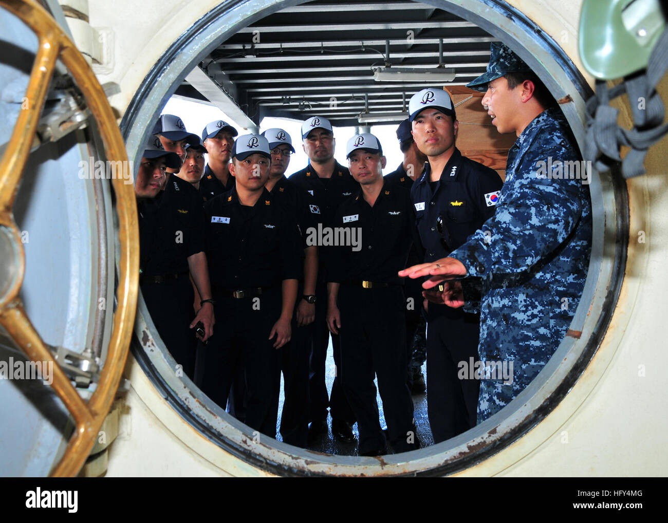Uss wi hi-res stock photography and images - Alamy