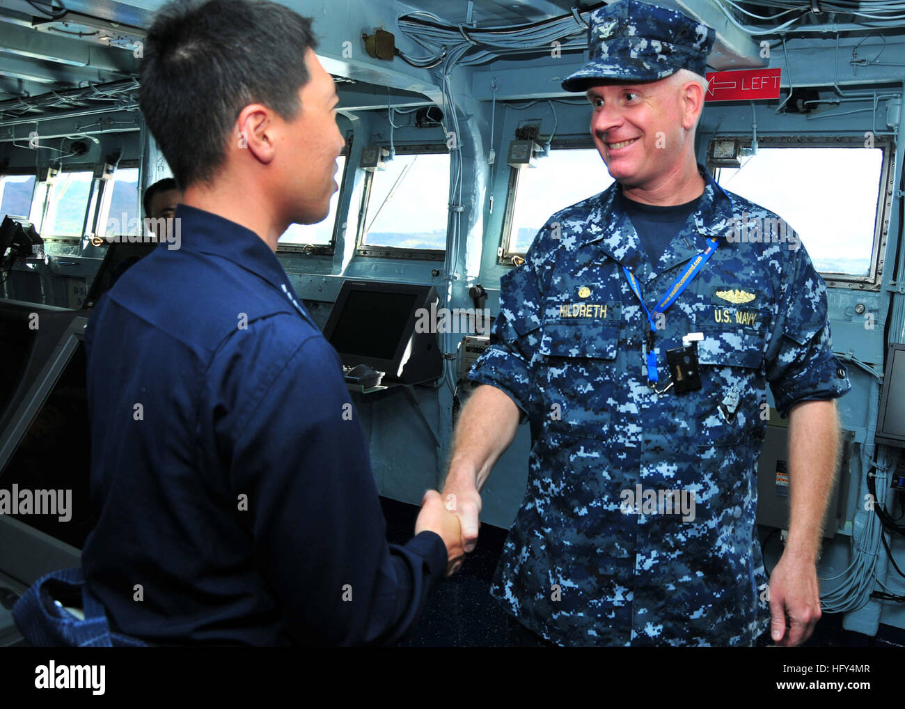 Capt pete hildreth commanding officer hi-res stock photography and ...