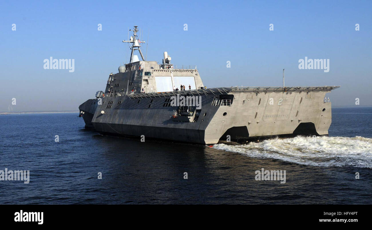 Uss independence lcs 2 hi-res stock photography and images - Alamy