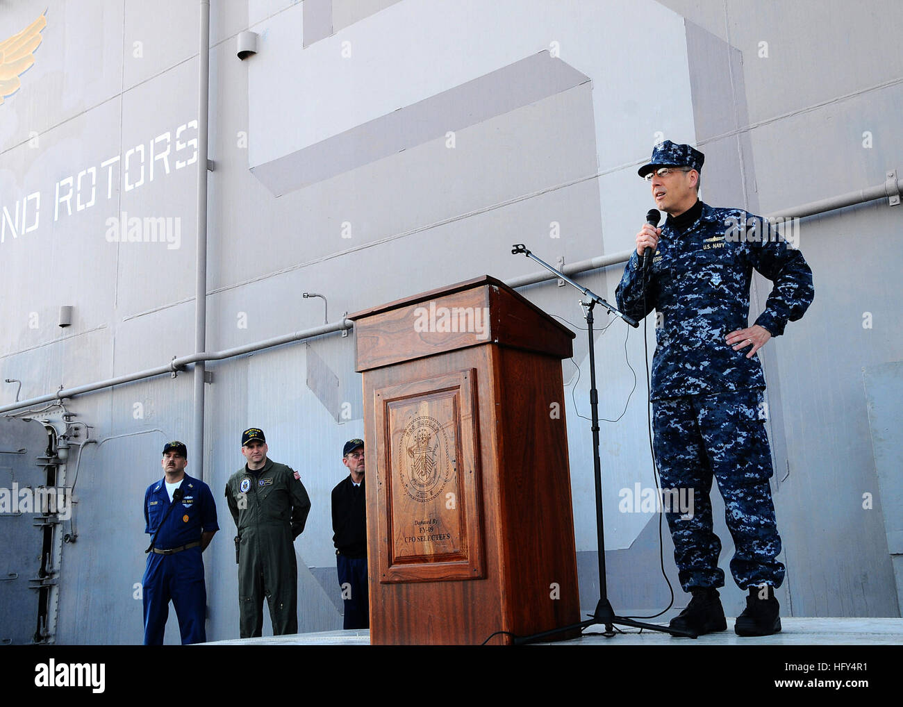 100402-N-7508R-100 MOREHEAD CITY, N.C. (April 2, 2010) Capt. Tom Negus ...