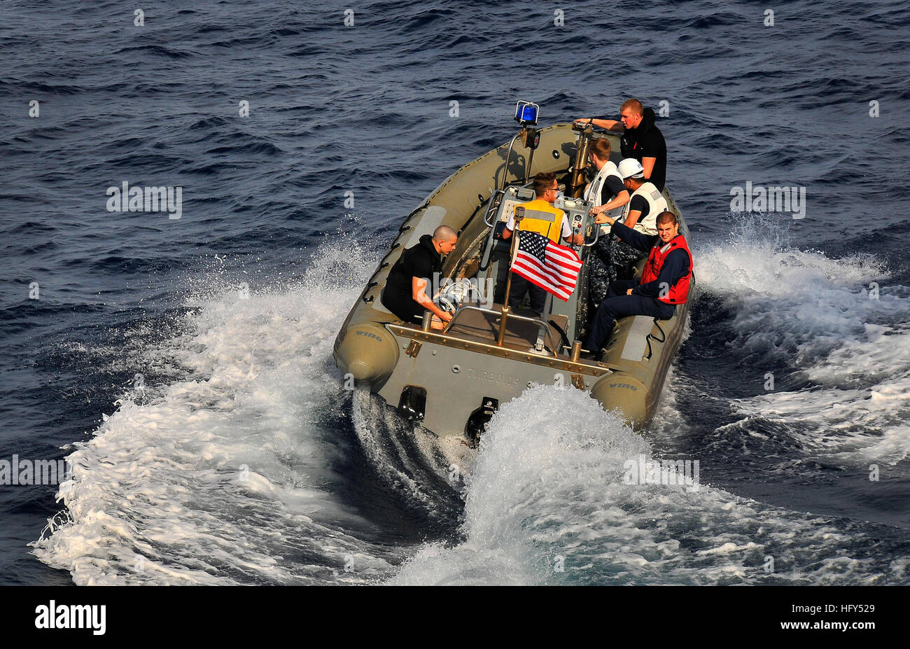System for torpedo launch hi-res stock photography and images - Alamy