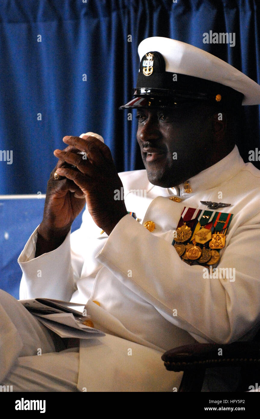 100423-N-9818V-333 NORFOLK (April 23, 2010) Force Master Chief Petty ... 100423-N-9818V-333 NORFOLK (April 23, 2010) Force Master Chief Petty ...