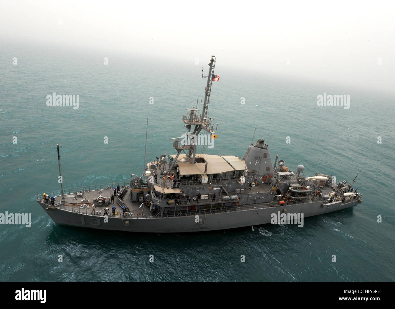 100423-N-0553R-084 ARABIAN GULF (April 23, 2010) The Avenger-class mine ... 100423-N-0553R-084 ARABIAN GULF (April 23, 2010) The Avenger-class mine ...