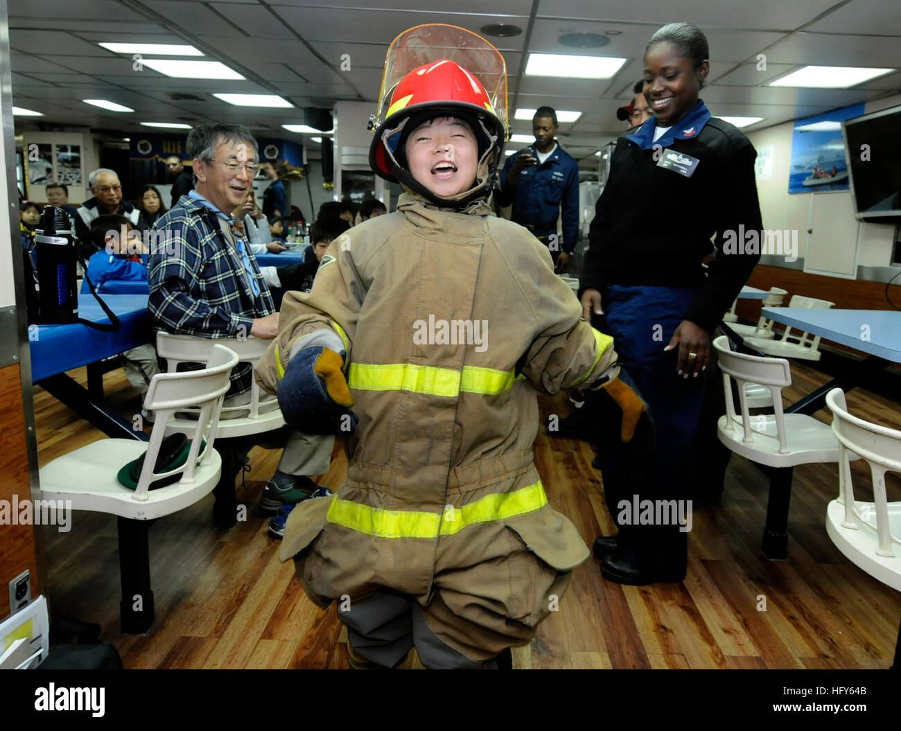 Fire fighting ensemble hi-res stock photography and images - Alamy