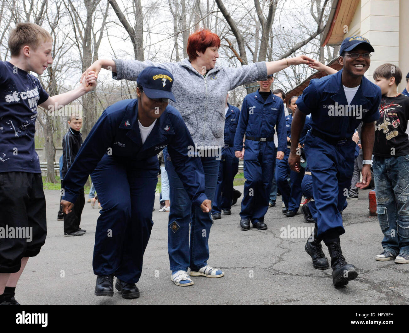 Petty Officer 3rd Class Lauren Jones, intelligence specialist, and ...