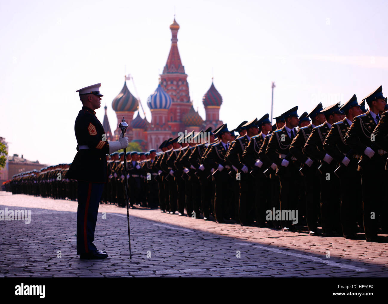 Russian tanks in red square hi-res stock photography and images - Alamy