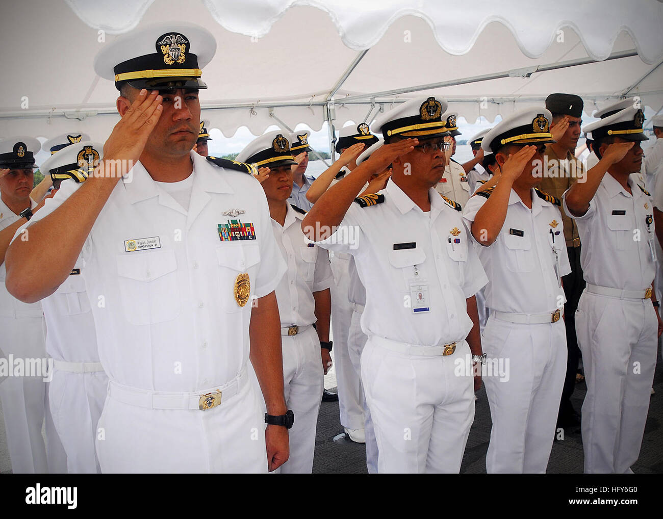Royal navy sailors salute hi-res stock photography and images - Alamy