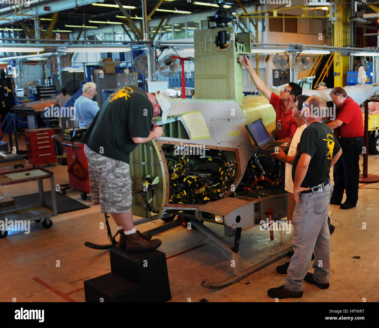 Mq 8b fire scout vertical takeoff landing unmanned aerial vehicles ...