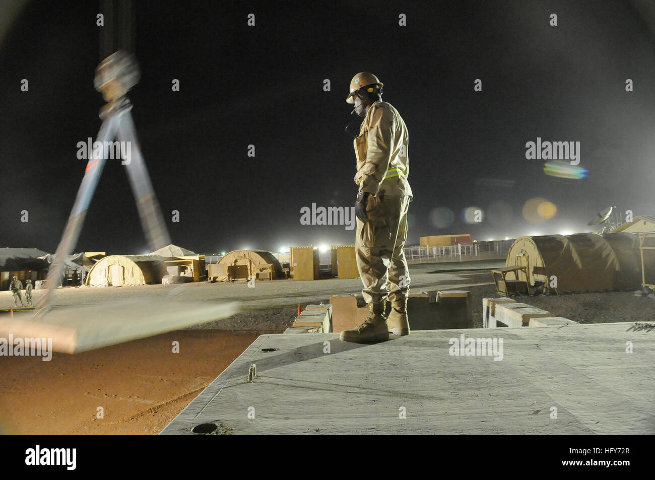 Mobile crane support hi-res stock photography and images - Alamy