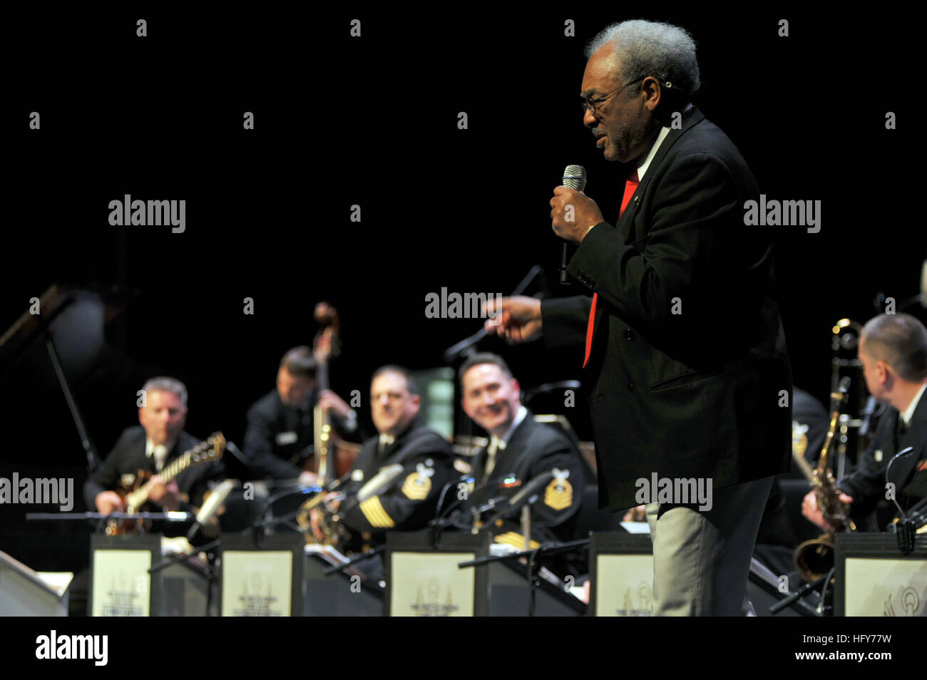 100522-N-0773H-033 FAIRFAX, Va. (May 22, 2010) Retired Master Chief ...