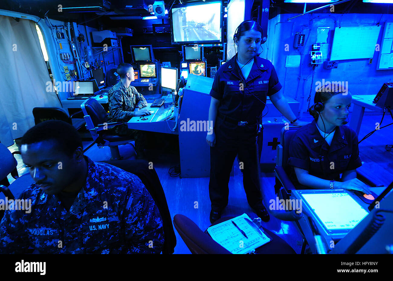 U S Navy Air Traffic Controller High Resolution Stock Photography and ...