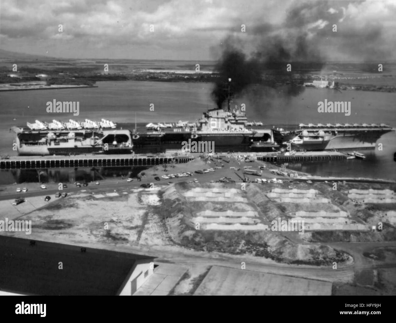 Uss ranger cva 61 hi-res stock photography and images - Alamy