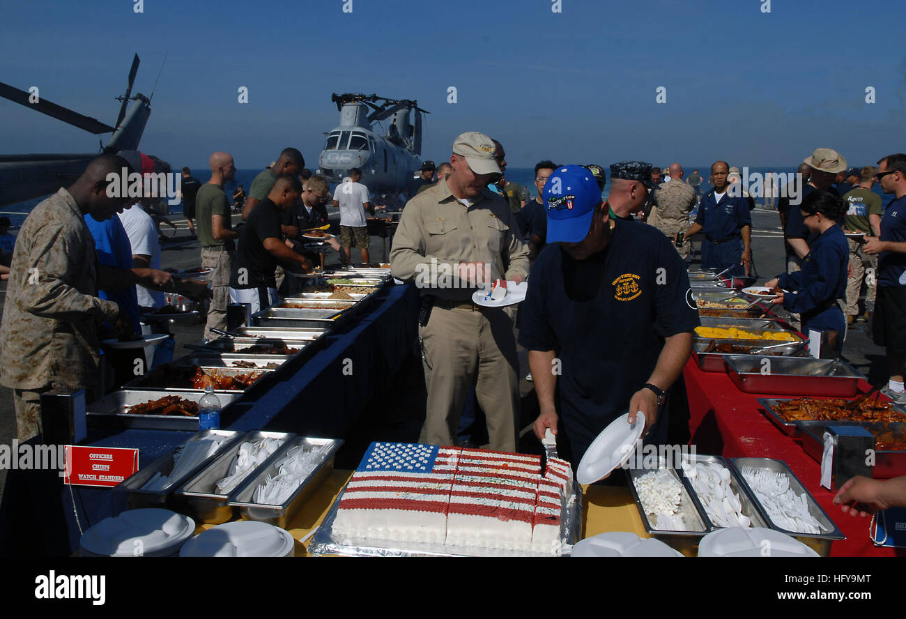 100704-N-9706M-126 PACIFIC OCEAN (July 4, 2010) Capt. Christopher Bolt ...