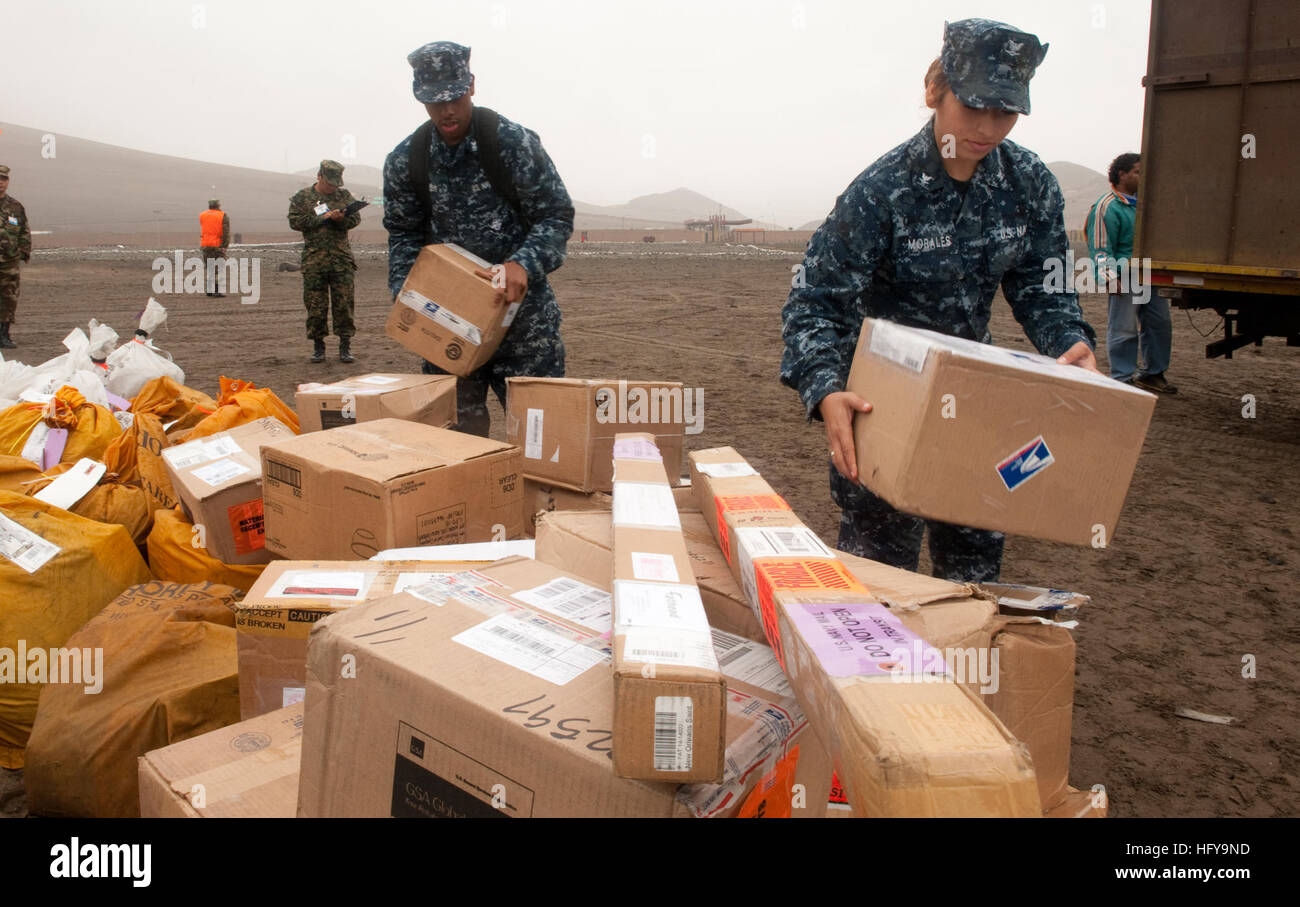 Uss ancon hi-res stock photography and images - Alamy