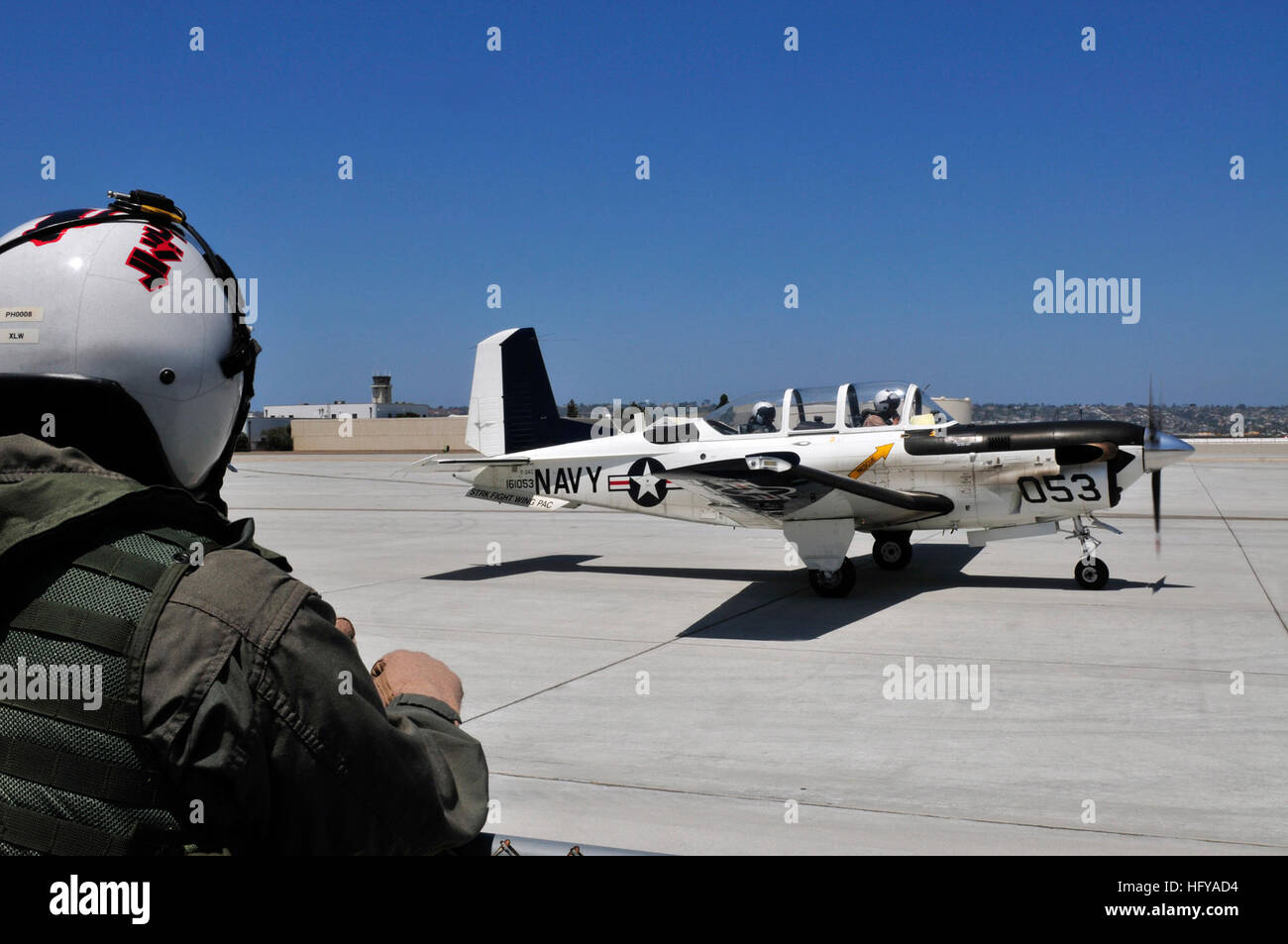 100715-N-5346R-005 SAN DIEGO (July 15, 2010) An ROTC midshipman ...
