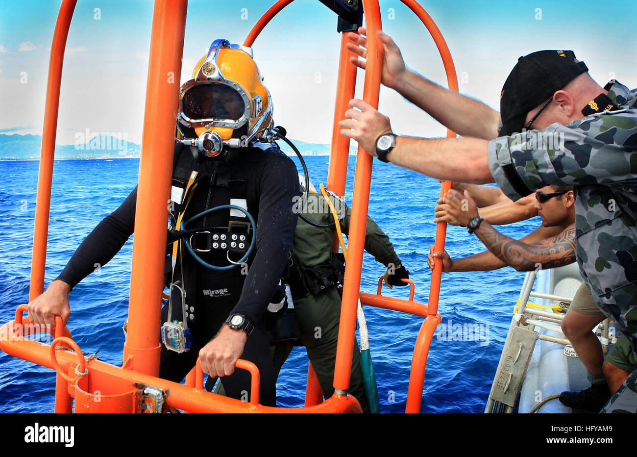 Australian clearance diving team hi-res stock photography and images ...
