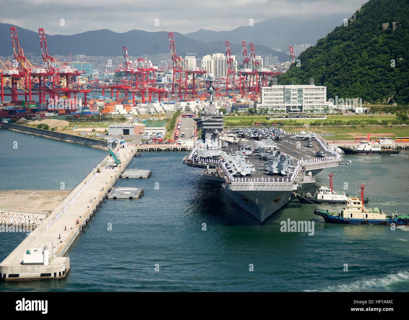 Us korean ships korean peninsula hi-res stock photography and images ...