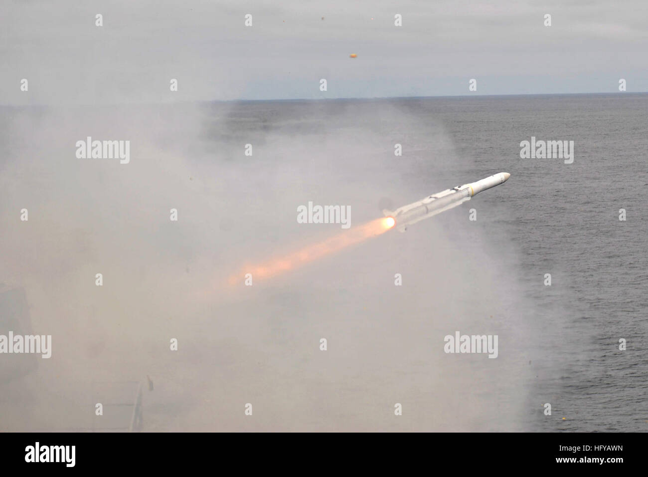 Evolved sea sparrow missile hi-res stock photography and images - Alamy