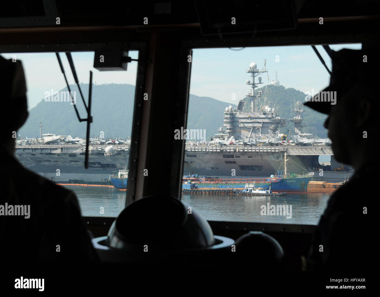 Uss invincible hi-res stock photography and images - Alamy