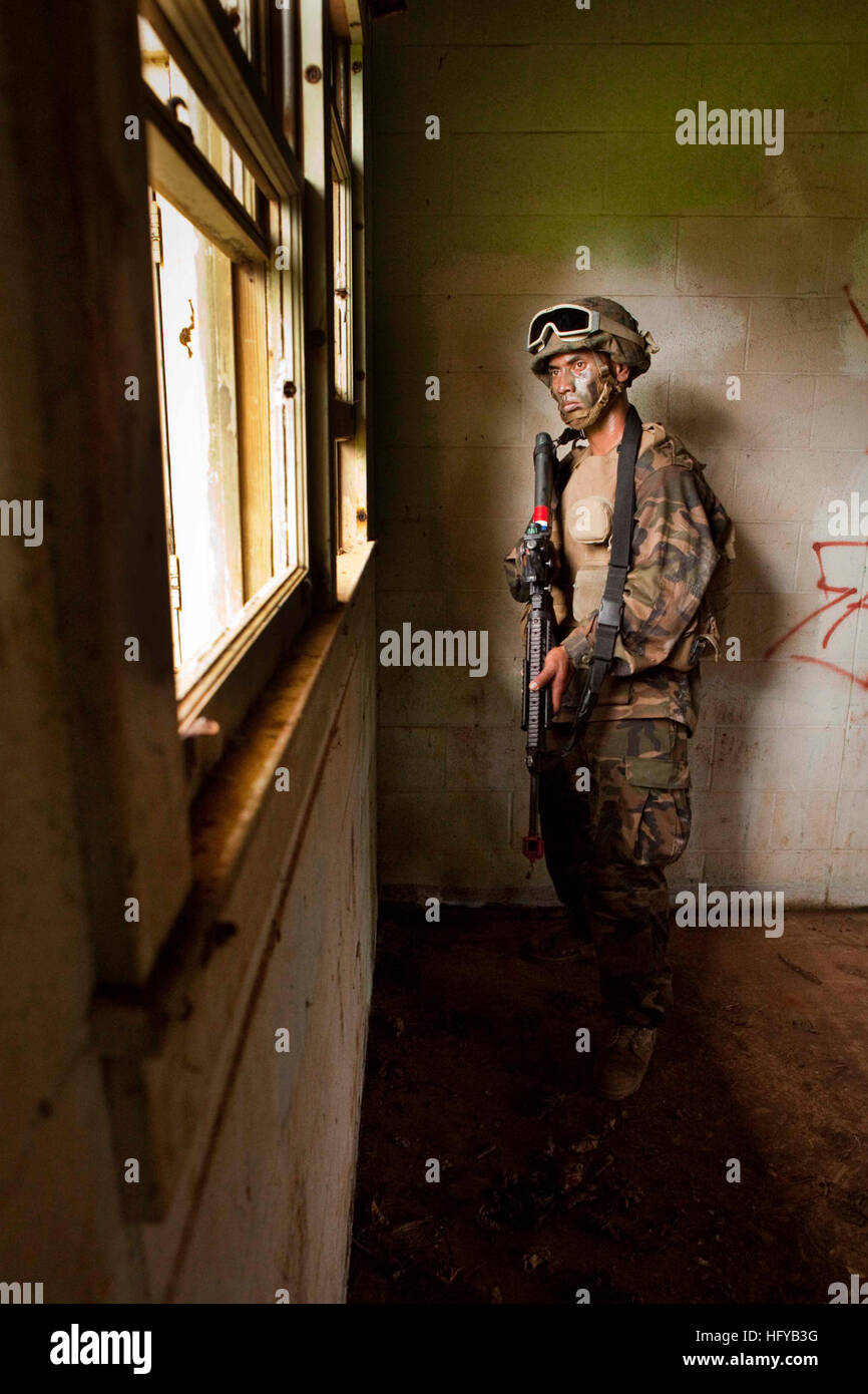 Royal tongan marines hi-res stock photography and images - Alamy