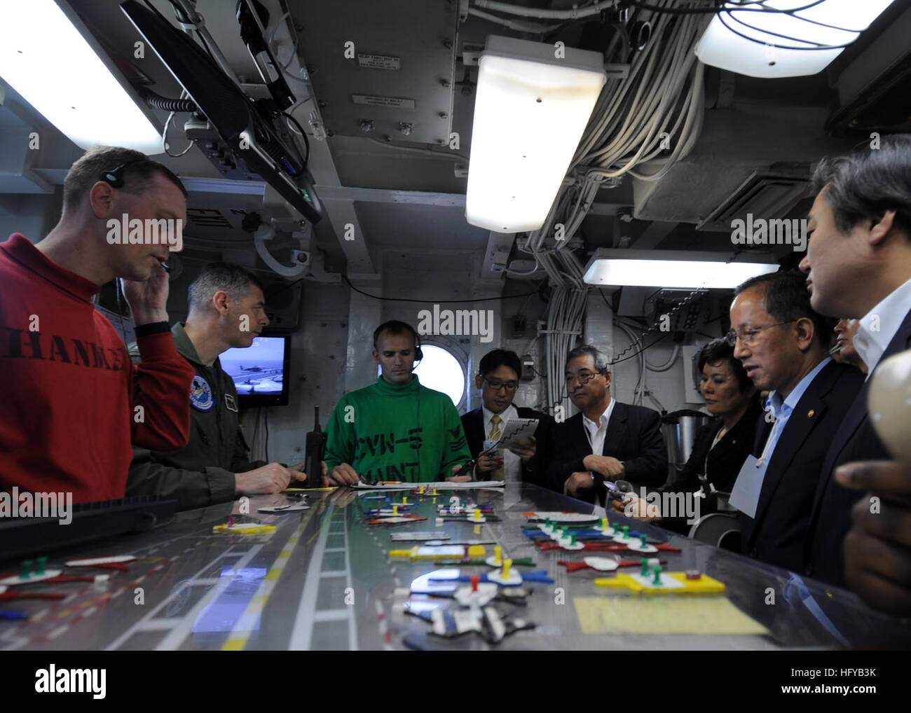 Uss invincible hi-res stock photography and images - Alamy