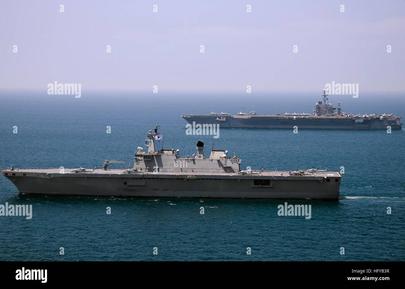 Dokdo class hi-res stock photography and images - Alamy