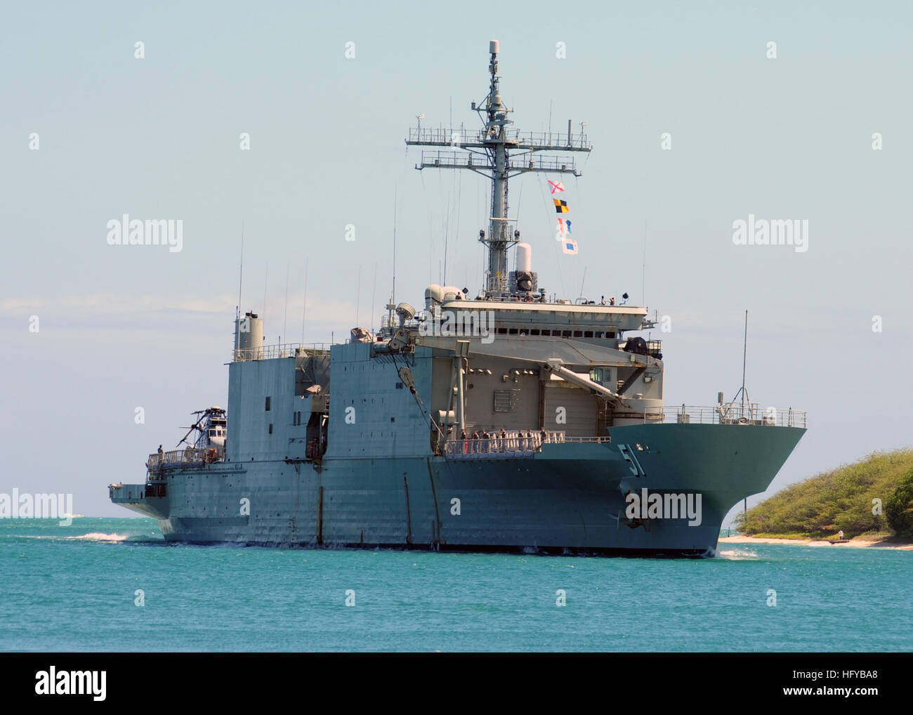 100730-N-6854D-103 PEARL HARBOR (July 30, 2010) The Royal Australian ...