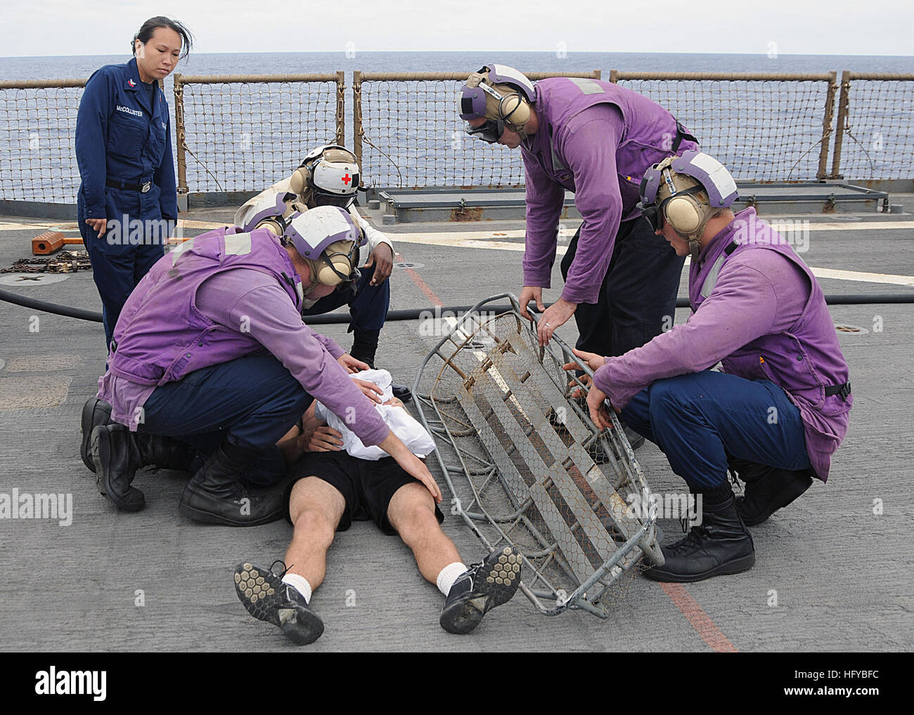 100804-N-1082Z-071 ATLANTIC OCEAN (Aug. 4, 2010) Medical department ...