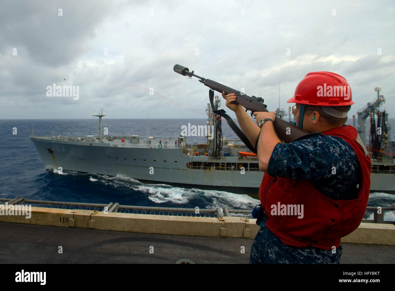 M 14 military rifle hi-res stock photography and images - Alamy