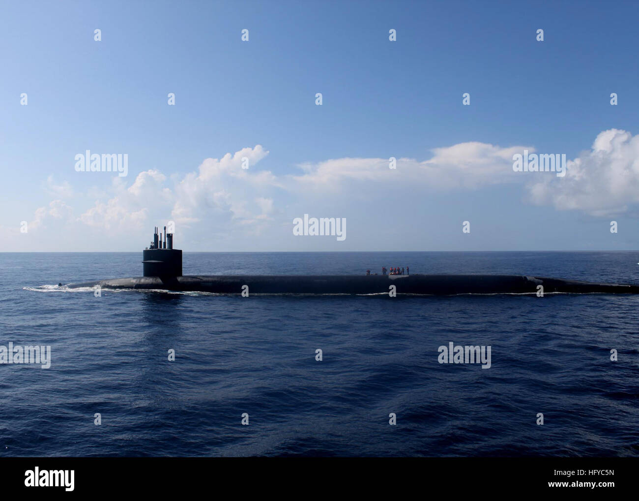 100816-N-1255R-100 ATLANTIC OCEAN (Aug. 16, 2010) The Ohio-class ...