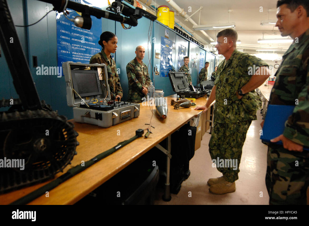 Master Chief Petty Officer of the Navy meets with Sailors from ...