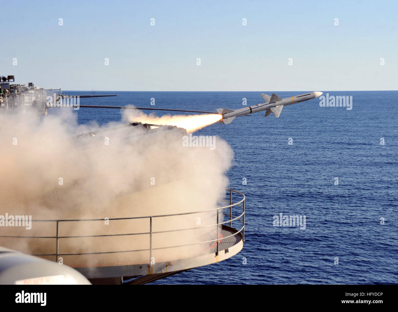 Nato sea sparrow mk 57 launcher hi-res stock photography and images - Alamy