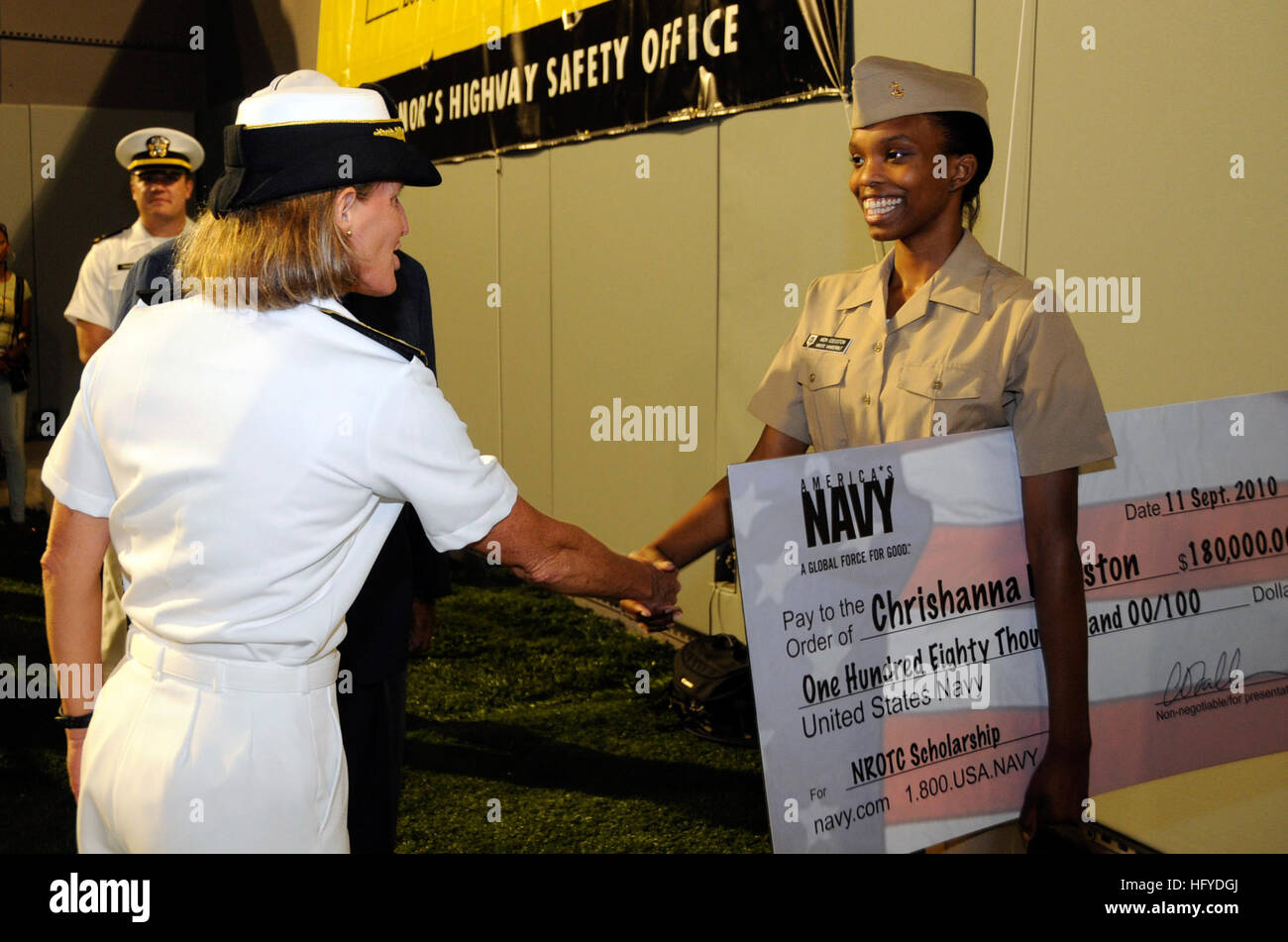 Navy recruiting district nashville hi-res stock photography and images ...