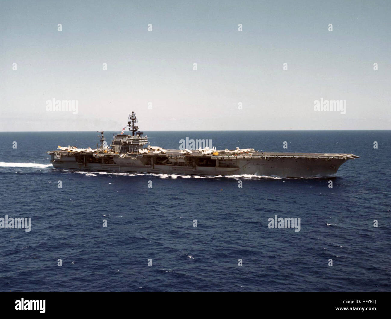 Uss constellation cva 64 hi-res stock photography and images - Alamy