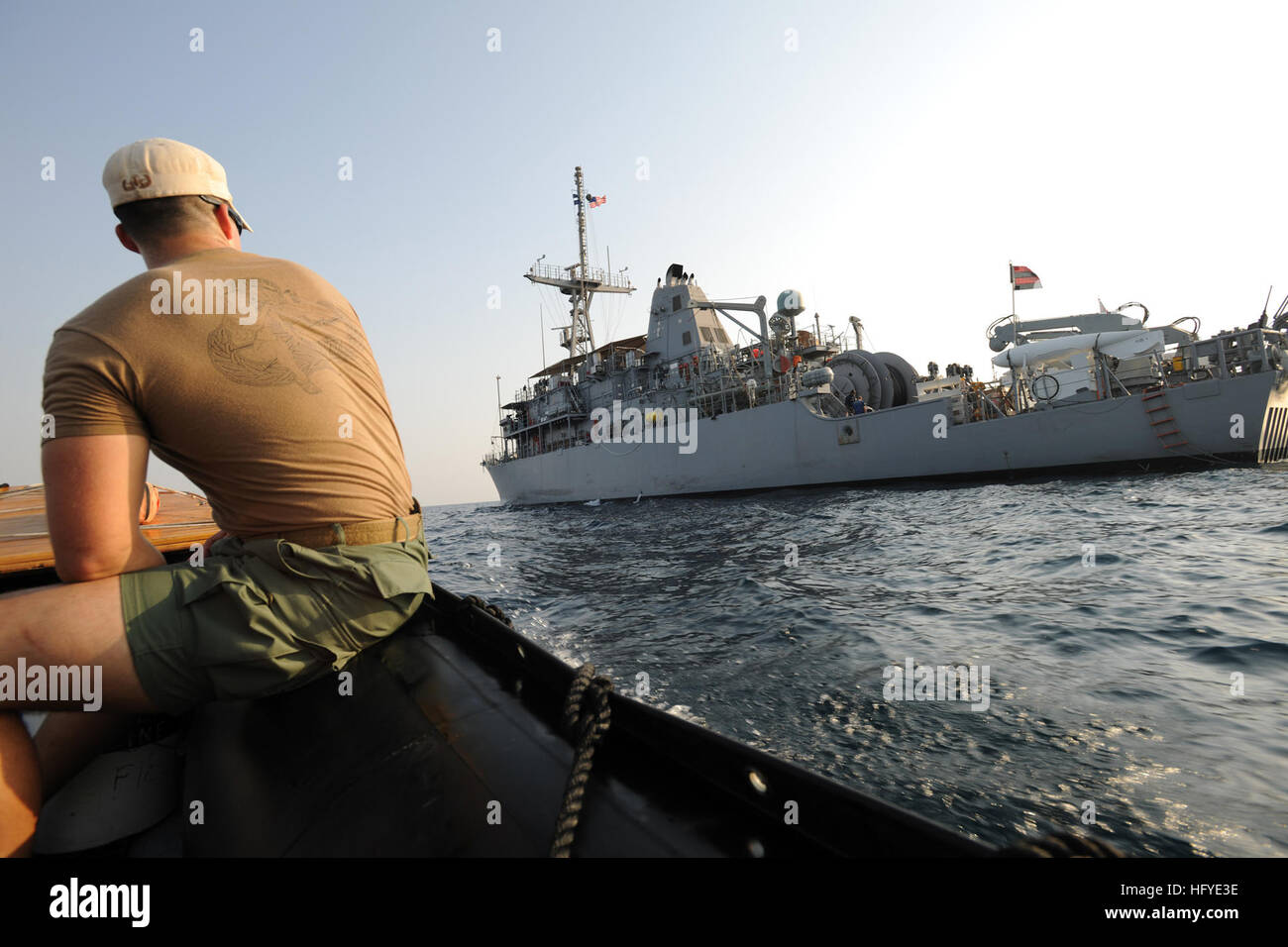 Mine sweeping navy hi-res stock photography and images - Alamy