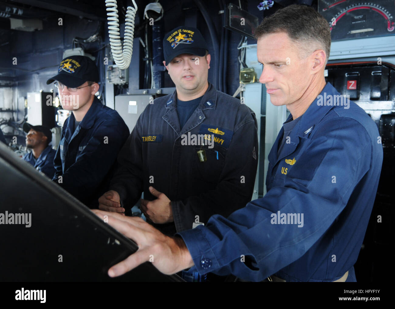 101018-N-5016P-014 INDIAN OCEAN (Oct. 18, 2010) Lt. j.g. Robert ...