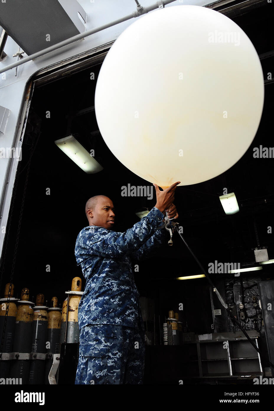 101018-N-4649-060 ATLANTIC OCEAN (Oct. 18, 2010) Aerographer's Mate ...