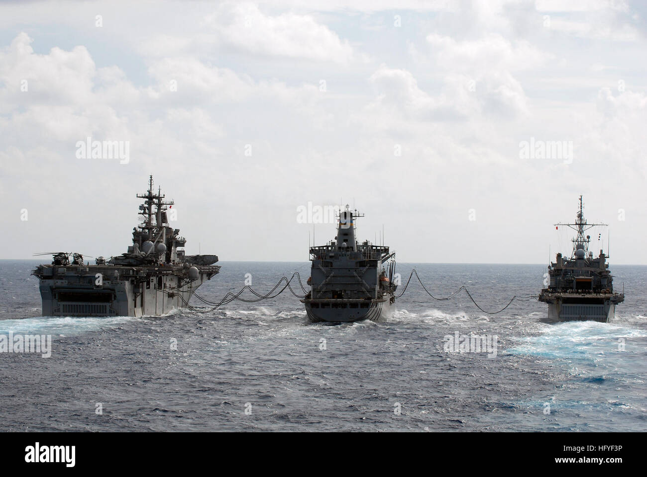 101018-N-8335D-462 PALAWAN PASSAGE (Oct. 18, 2010) The Military Sealift ...