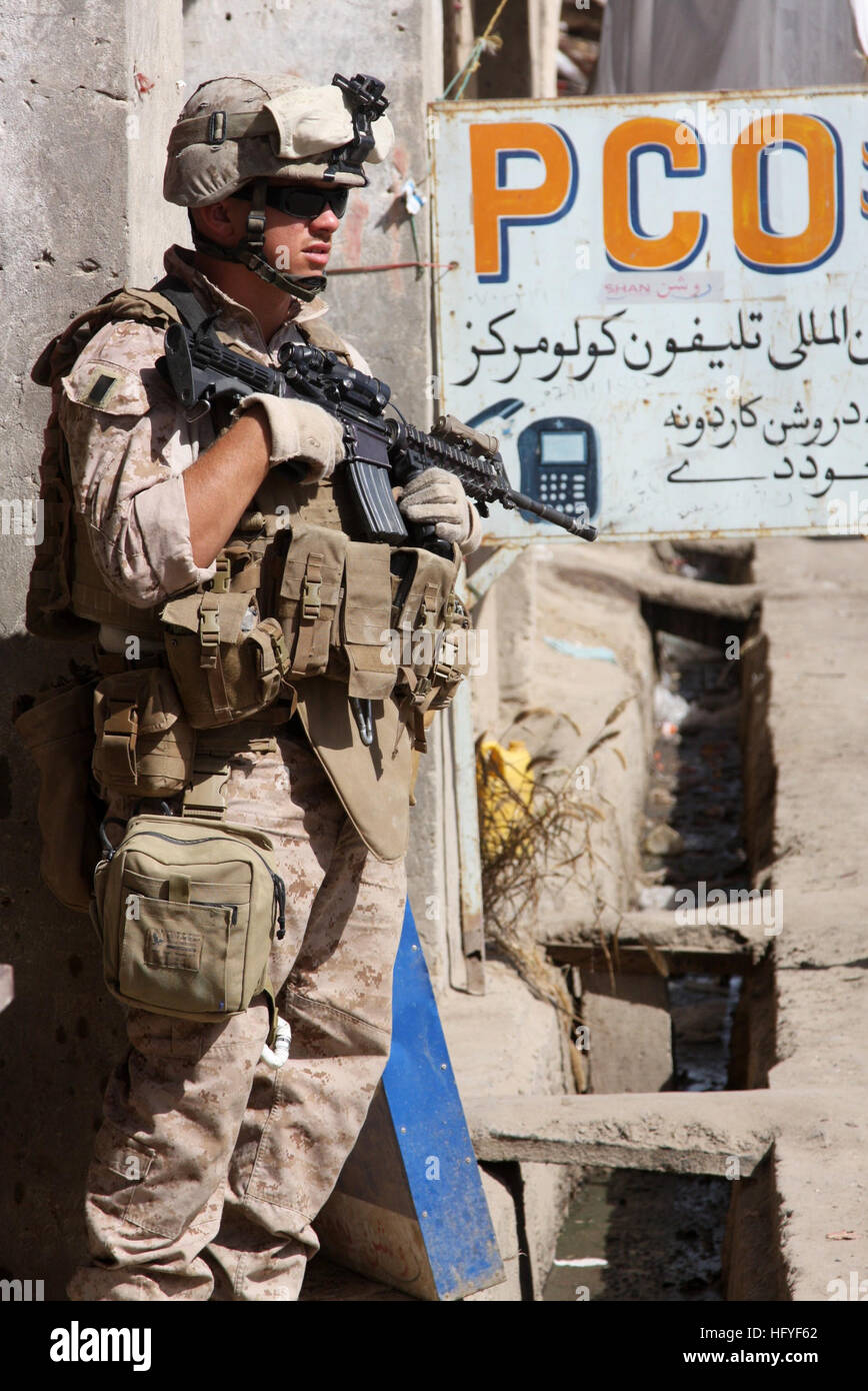 Police mentoring team pmt 1 hi-res stock photography and images - Alamy