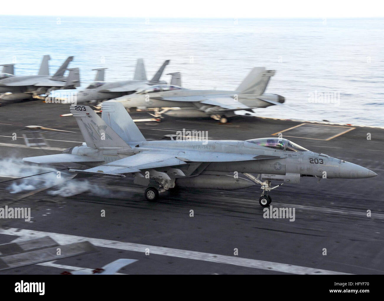 101020-N-1004S-037 PACIFIC OCEAN (Oct. 20, 2010) An F/A-18E Super ...