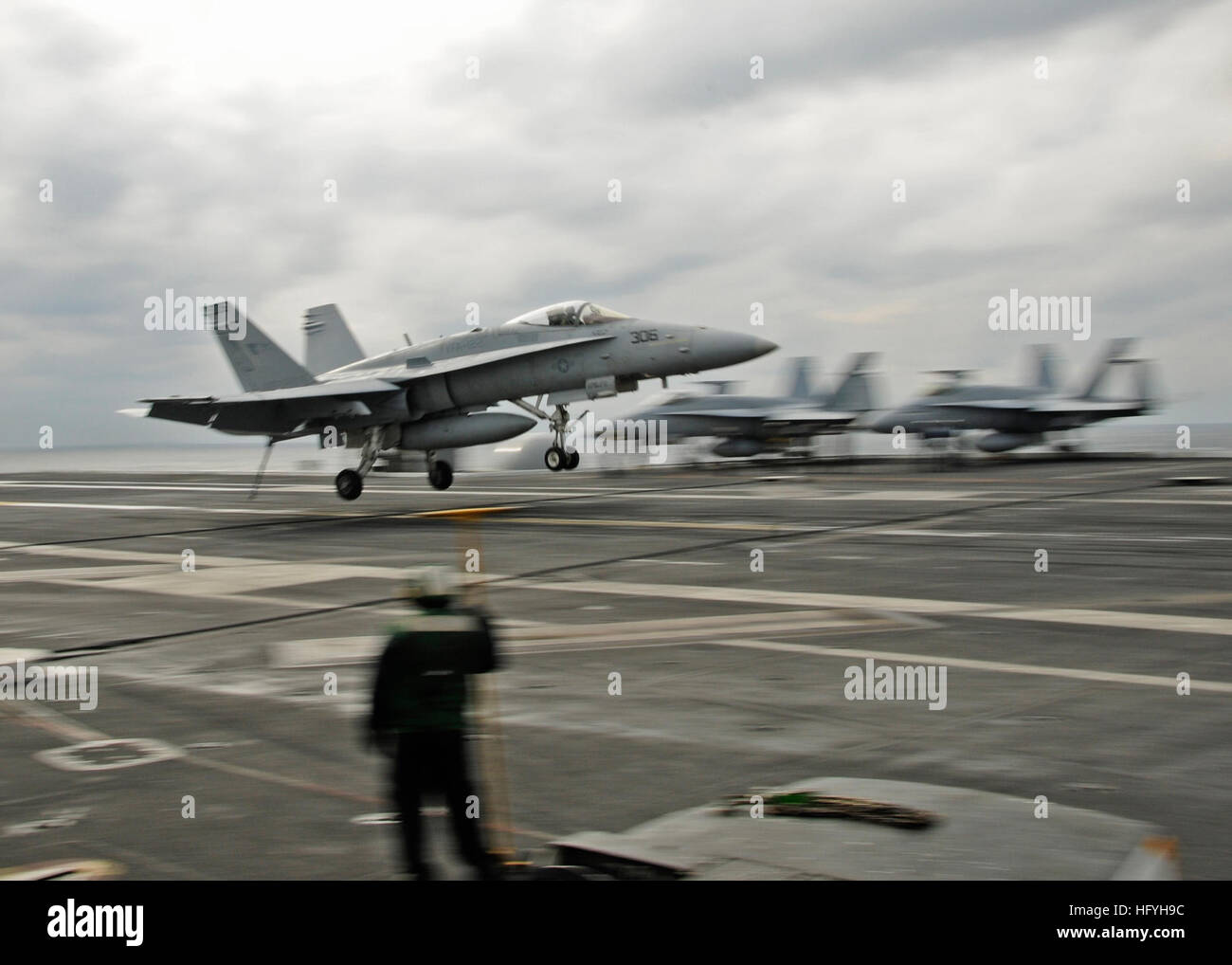 101203-N-8913A-109 ATLANTIC OCEAN (Dec. 3, 2010) An F/A-18C Hornet ...