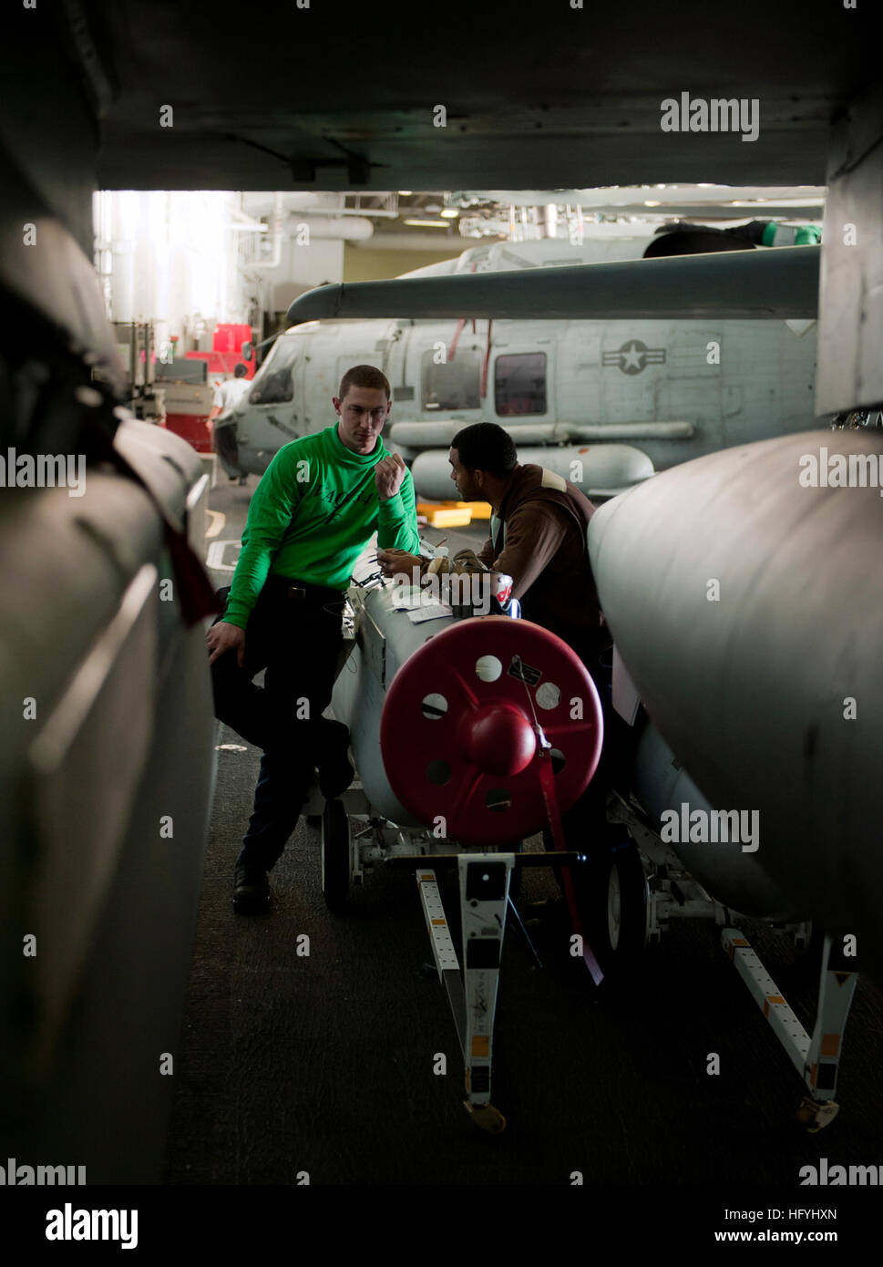 Enlisted air warfare specialist hi-res stock photography and images - Alamy